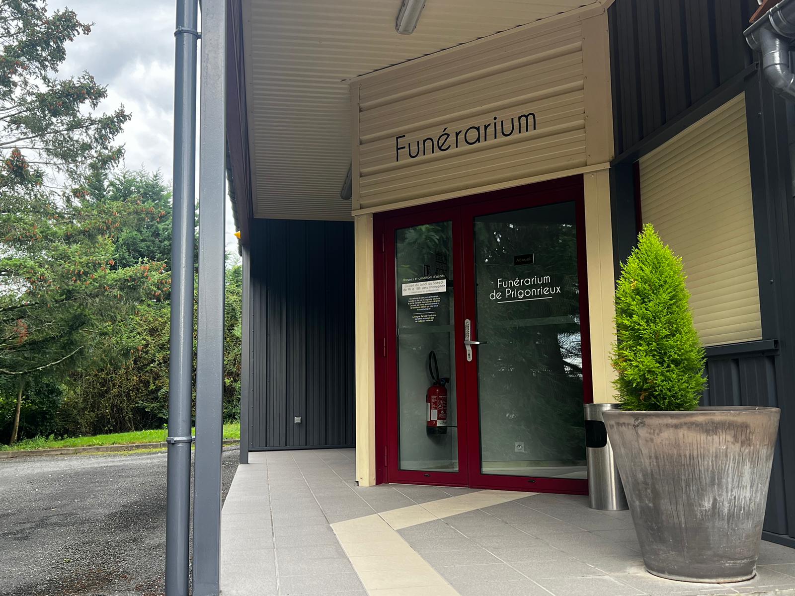 Chambre Funéraire : L'Importance des Services Lavergne